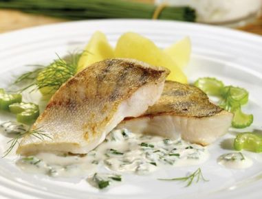 Zanderfilet in Schnittlauch-Topfensauce - Rezept - ichkoche.at