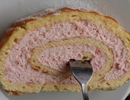 Erdbeerroulade Rezept - ichkoche.at