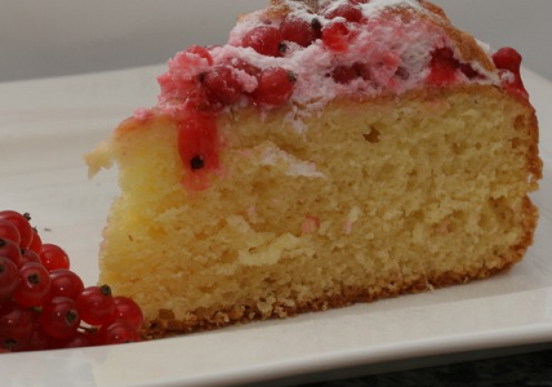 Blechkuchen mit Ribisel Rezept - ichkoche