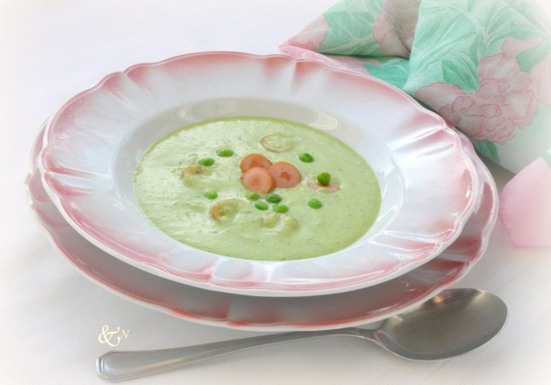 Erbsensuppe mit Würstel Rezept - ichkoche