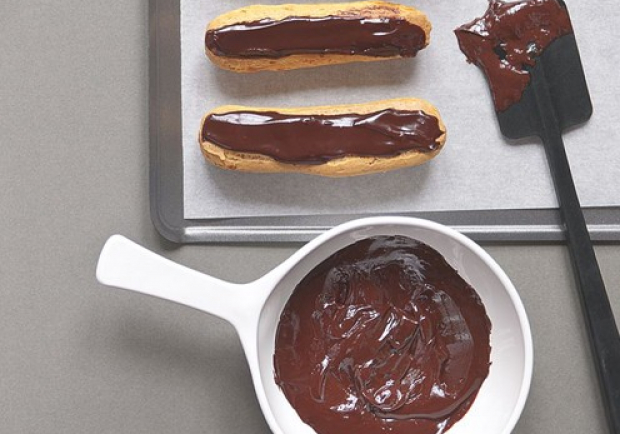 Klassische Schokoladen-Eclairs Rezept - ichkoche