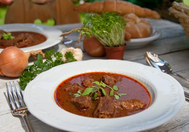 Rindsgulasch Rezept - ichkoche