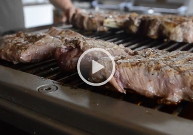 Die Video Grillschule - Rindfleisch grillen - ichkoche