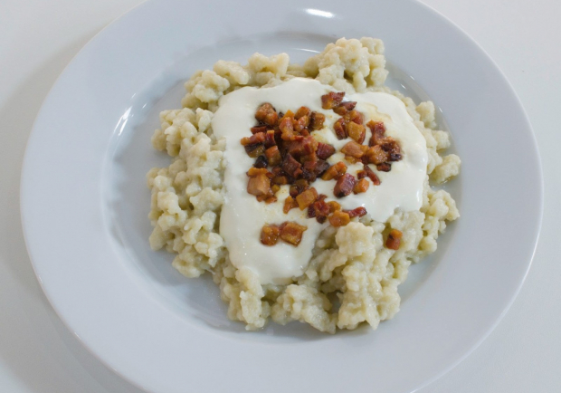 Bryndzové Halušky (Brimsennockerl) Rezept - ichkoche.at